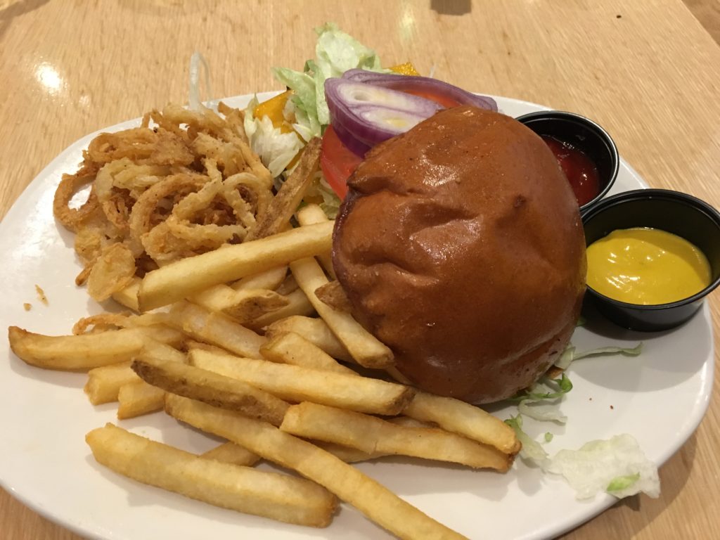 ヒューストン空港（IAH）プライオリティパスで入れるレストランLANDRY’S SEAFOODがお勧め！ | アメリカ在住陸マイラー